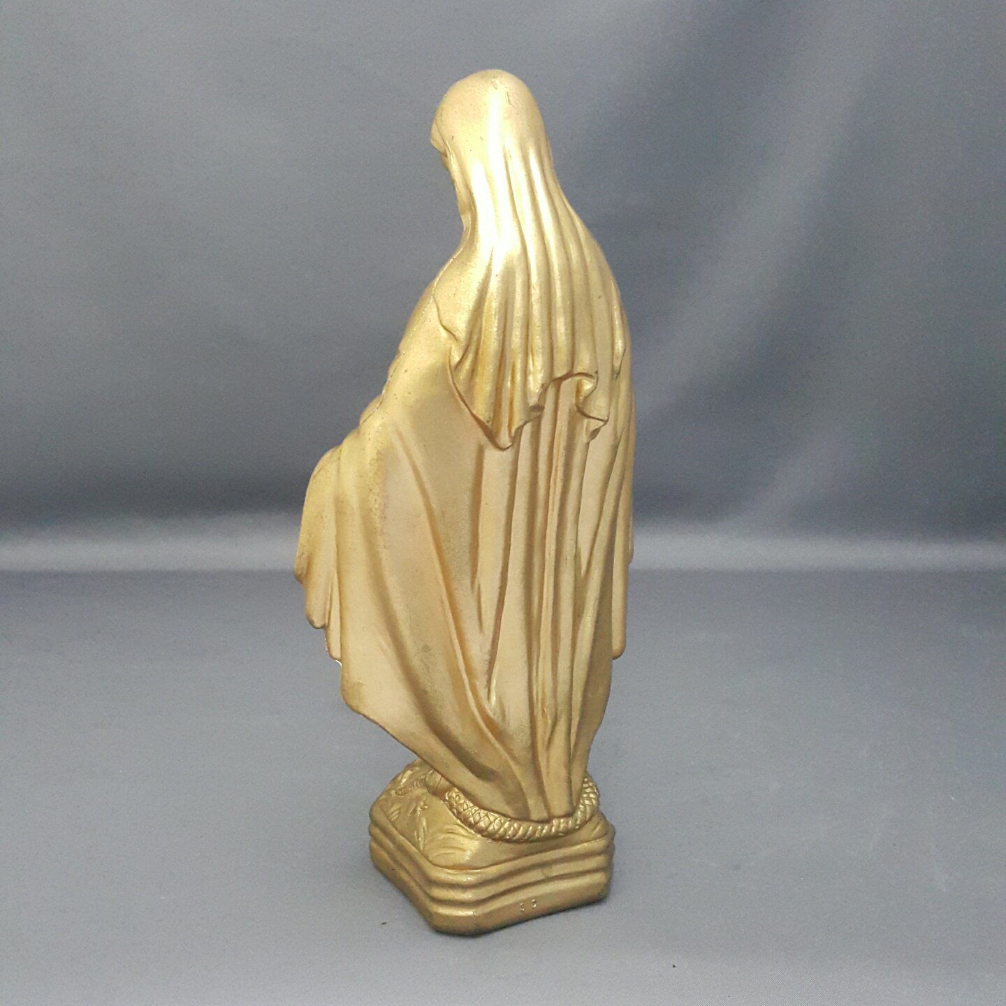 Gold Painted Mary Statue | Home Decor | Apex Imports