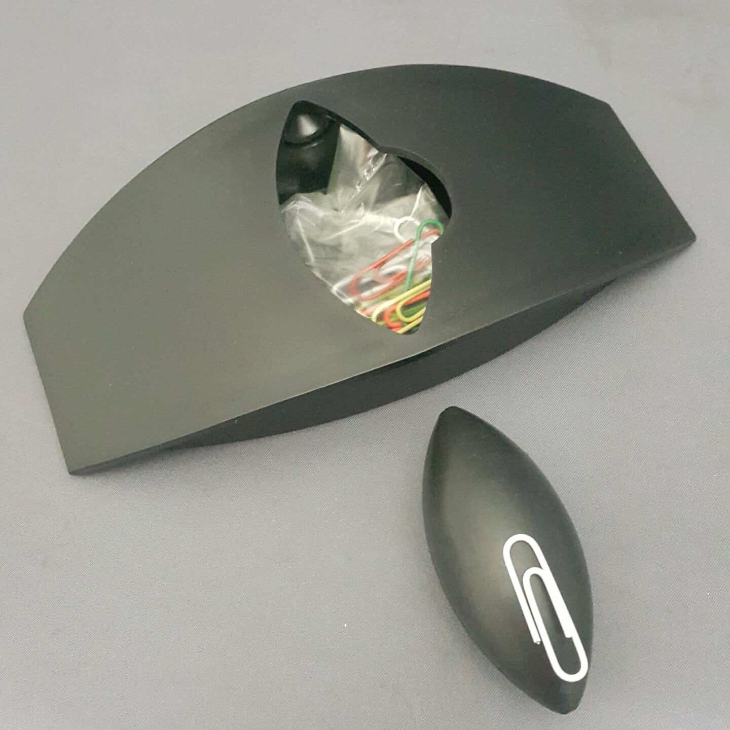 Clip Dispenser | Desk Organizers | Apex Imports